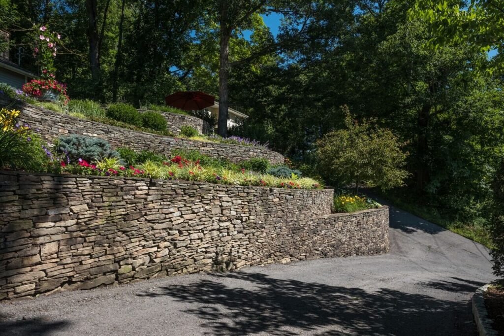 When Stacking Bricks and Masonry Blocks: Tremendous Tips - Rebuilding ...